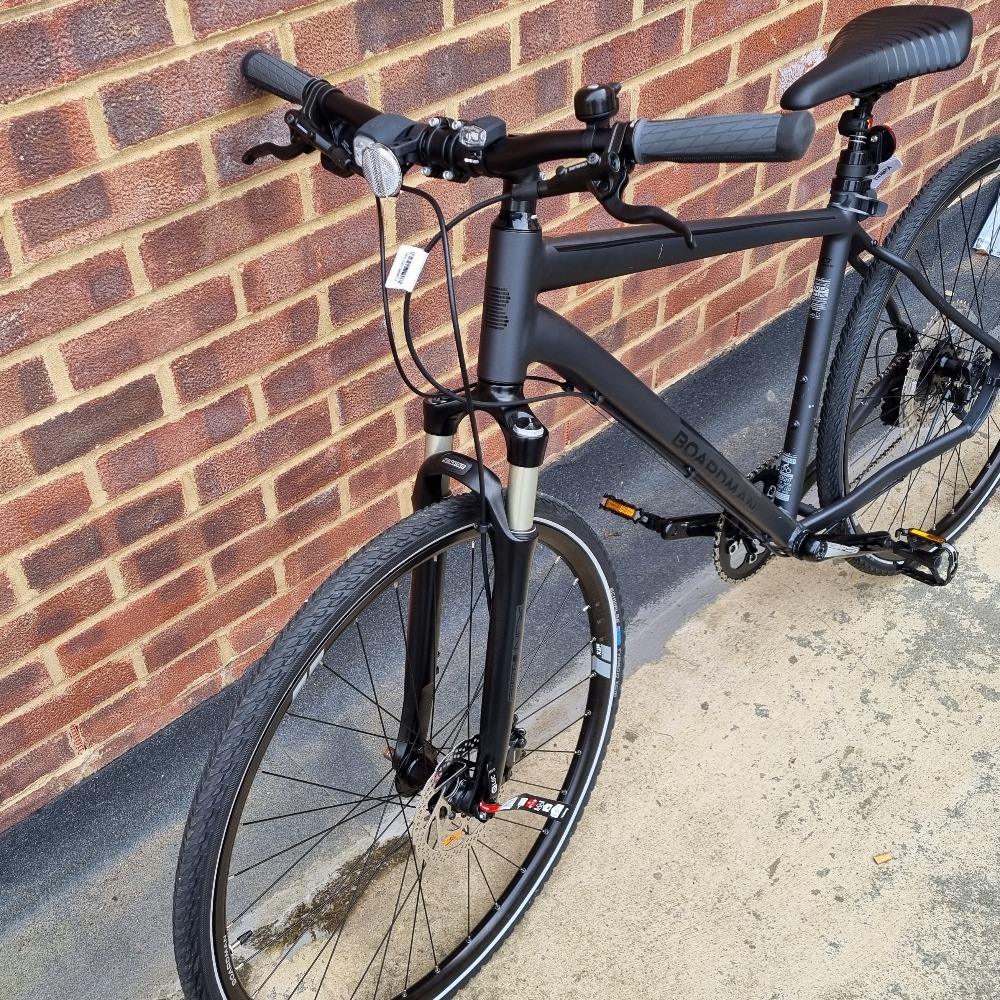 Like New BOARDMAN MTX 8.9 MOUNTAIN BIKE | BUY WITH CONFIDENCE! - Own4Less